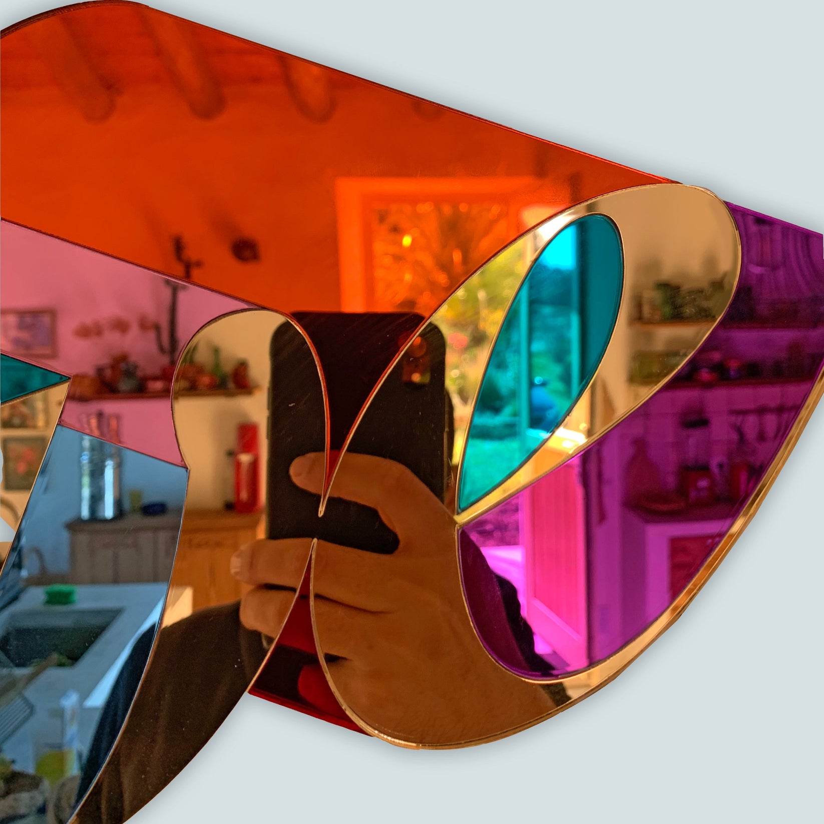 Kiss, Love & yes Mirrors – Yoni Alter